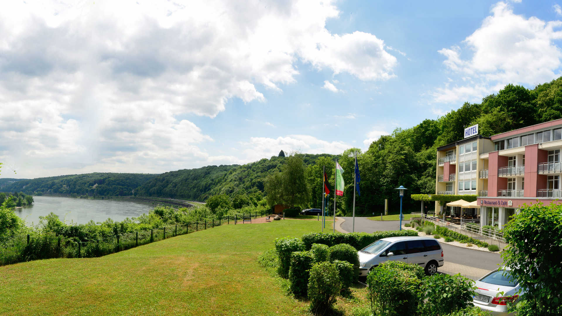 Biergarten Rhein 636